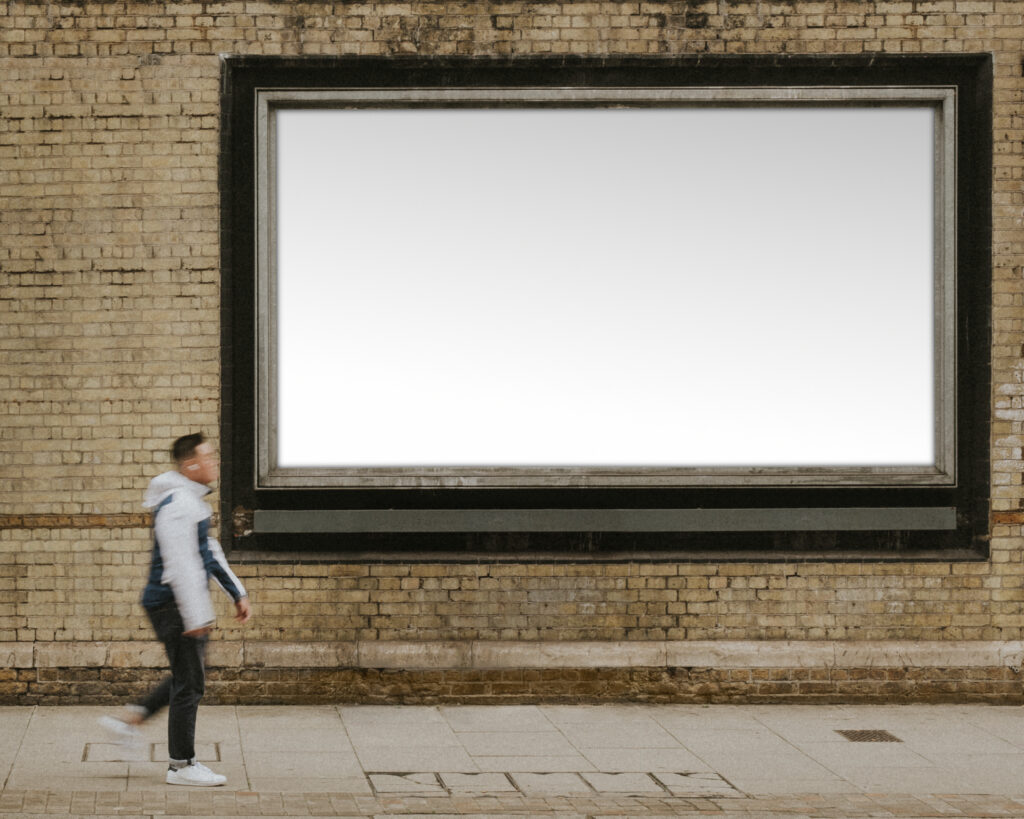 iAM, i Alternative Media - 3D display/mobile activations platforms (M.A ...