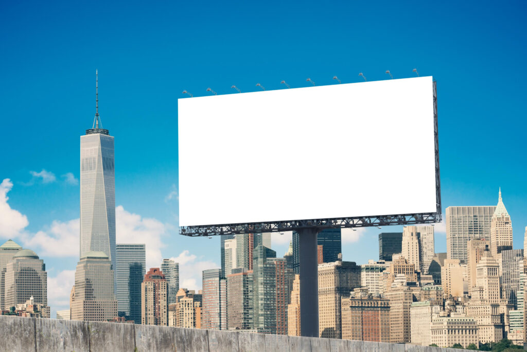 iAM, i Alternative Media - 3D display/mobile activations platforms (M.A ...