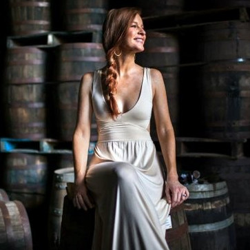 iAM, i Alternative Media - 3D display/mobile activations platforms (M.A ...